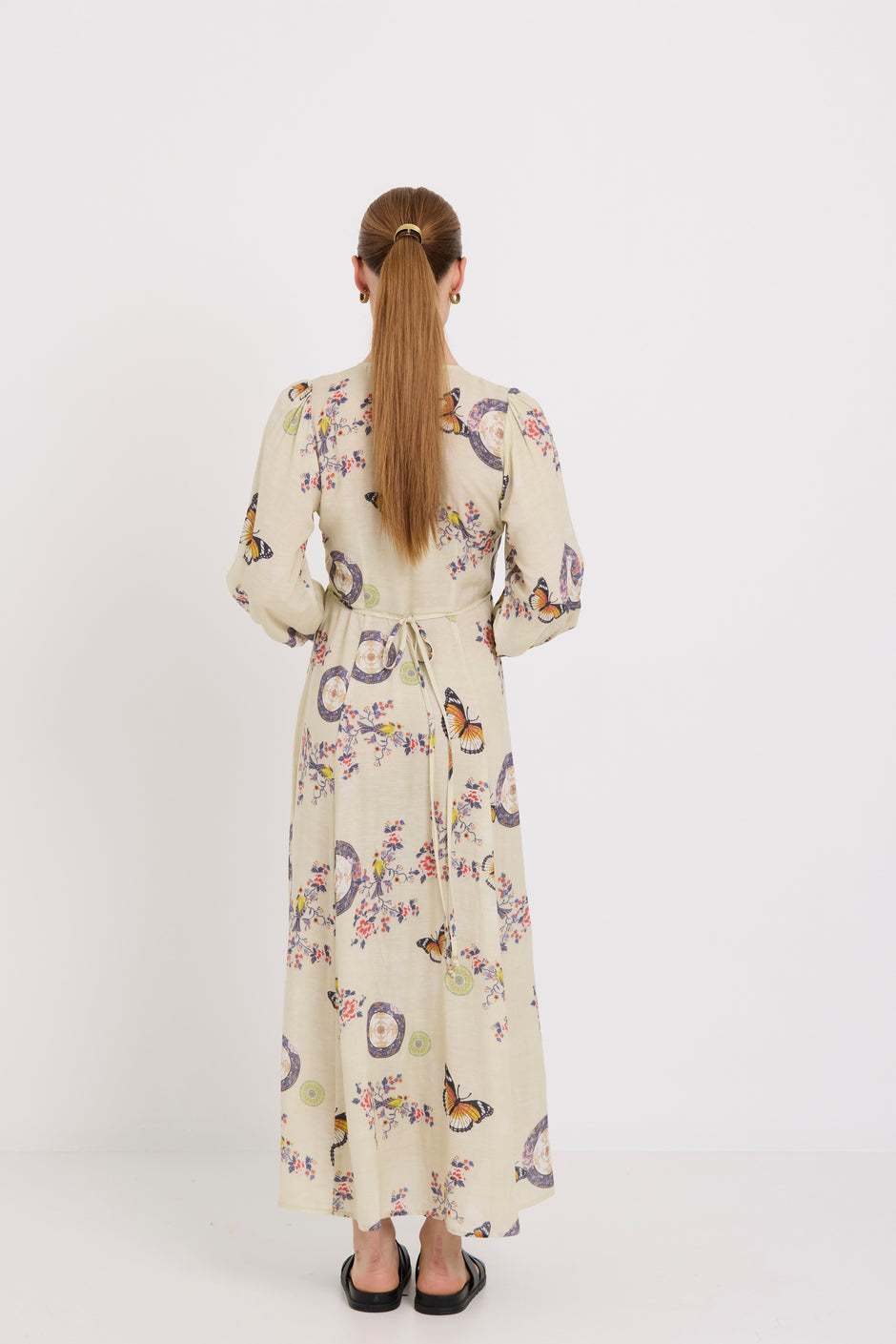 Tuesday – Robe Boutique